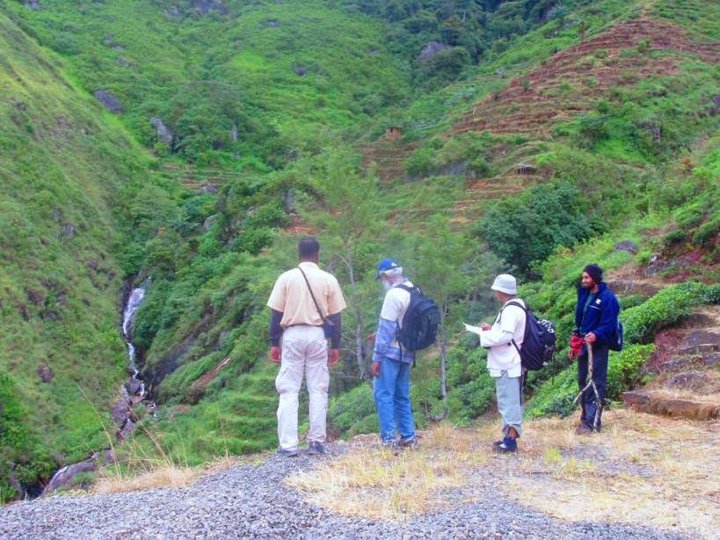 r_shanthini_Bambarakanda_Water_Falls_Hike